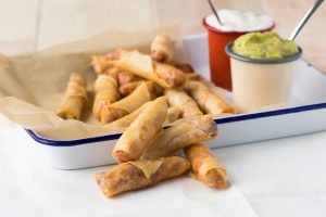 Breakfast Spring Rolls With Bacon, Egg and Cheese