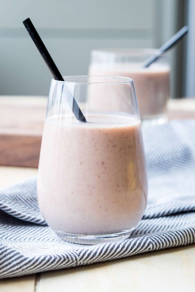 Red Bean Smoothie - a delicious and nutritious breakfast | The Worktop