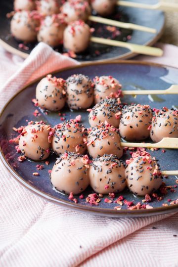 Strawberry Tang Yuan Dango (Sticky Rice Dumplings) | The Worktop