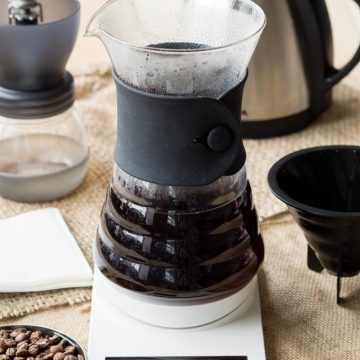How to Make Pour Over Coffee - Brew Guide | The Worktop