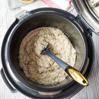 Slow Cooker Oatmeal - Easy Overnight Recipe | The Worktop