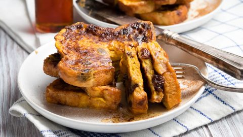 Raisin Bread French Toast - Easy Recipe | The Worktop