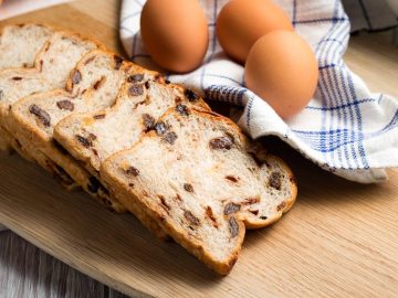 Raisin Bread French Toast - Easy Recipe | The Worktop