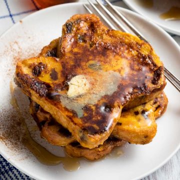 Raisin Bread French Toast - Easy Recipe | The Worktop